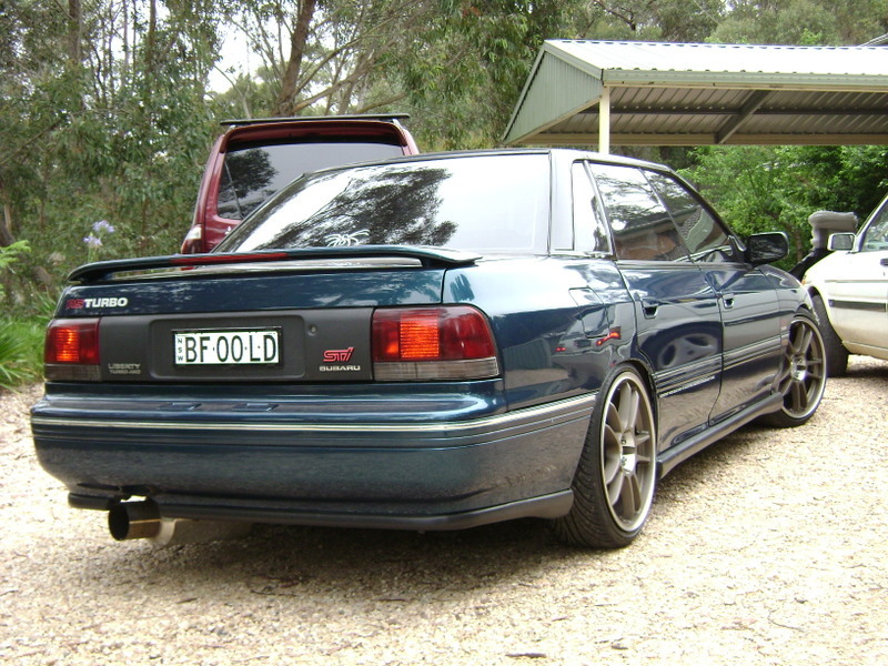 Subaru Legacy technical specifications and fuel economy